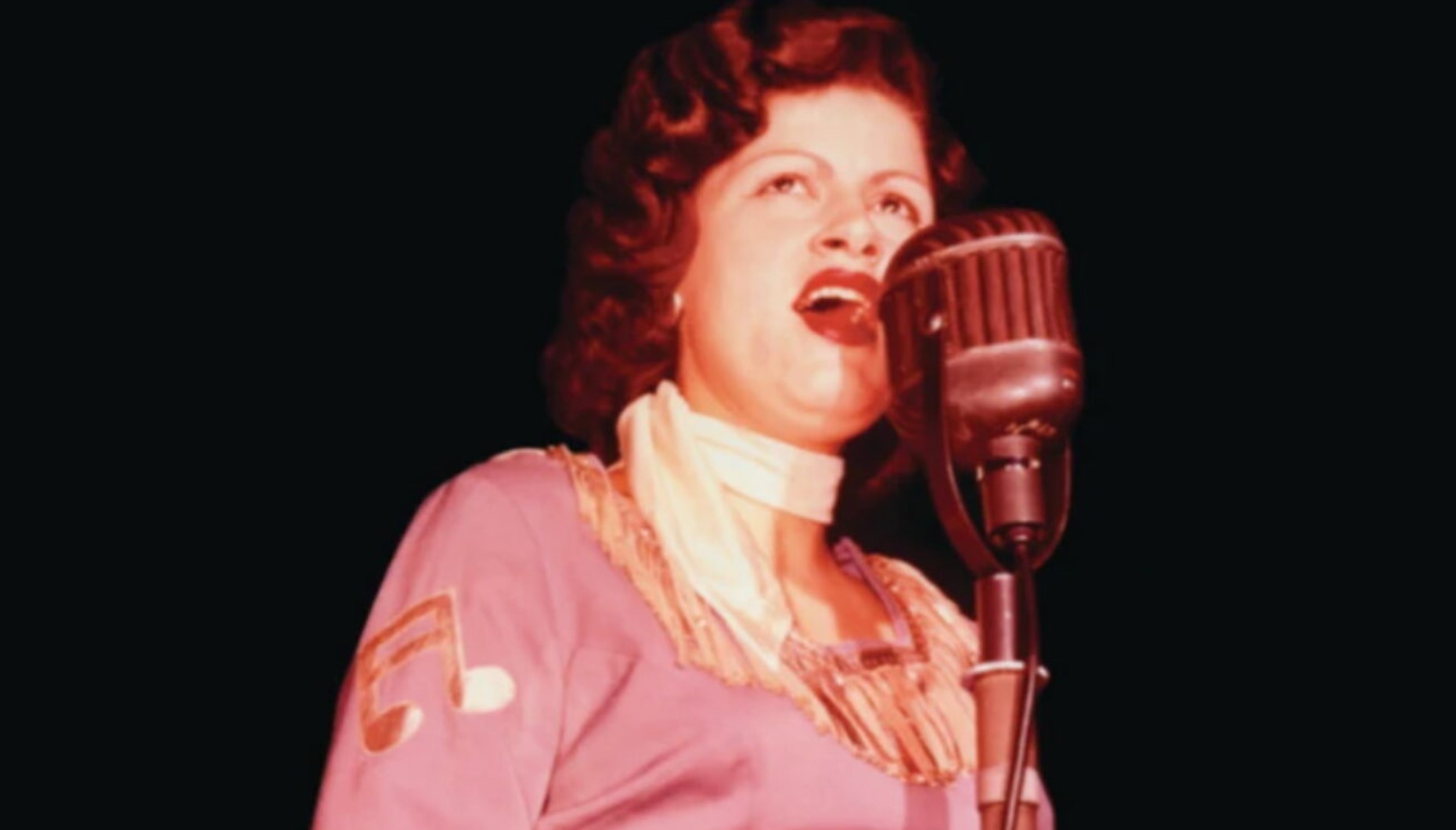 Patsy Cline’s “I Fall to Pieces” – The Song That Cemented Her as a ...