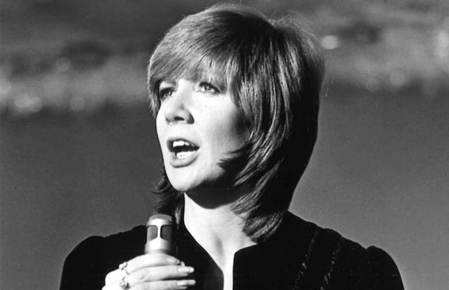 Cilla Black’s "Anyone Who Had a Heart" Brings Power and Emotion to the British Charts in 1964 ...